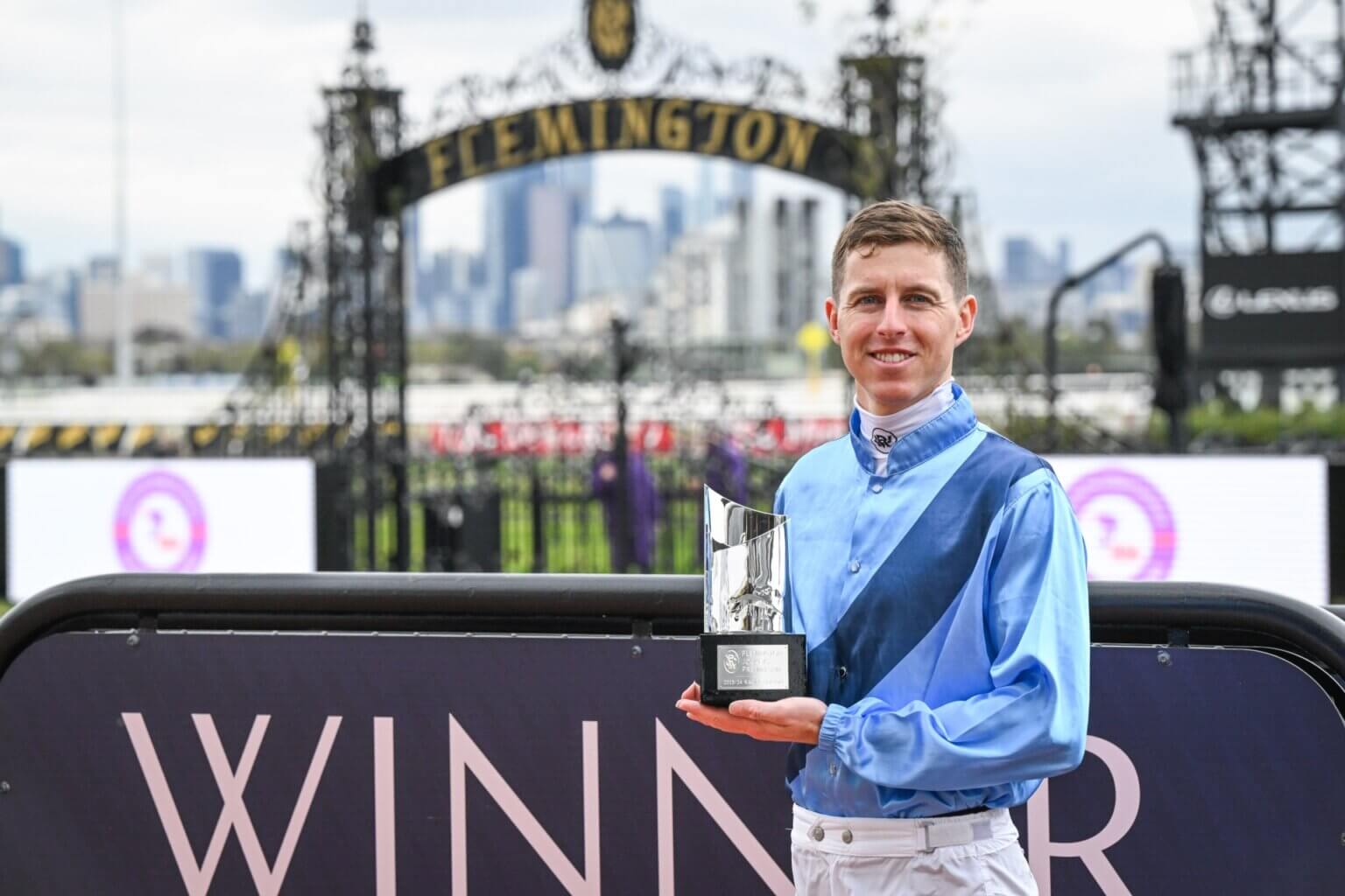 Damian Lane jockey: Ultimate guide and in-depth career analysis